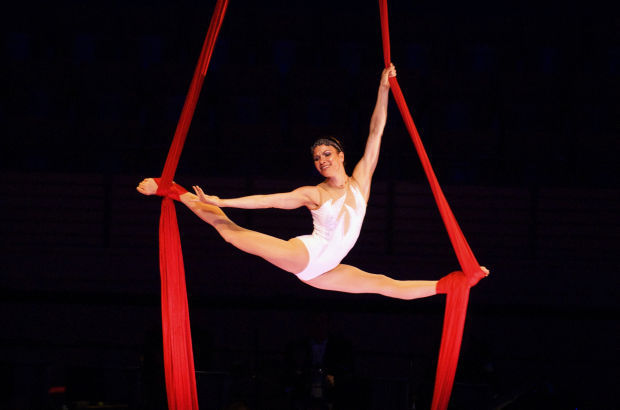 Holiday Pops brings back Cirque, moves to Adler