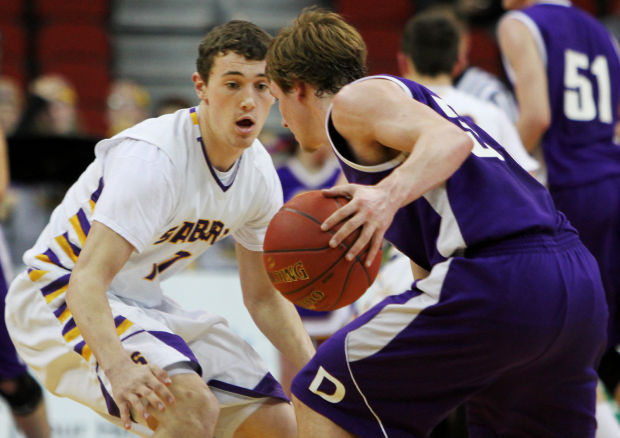 Sheppard's 80-foot heave spurs Sabers to state win