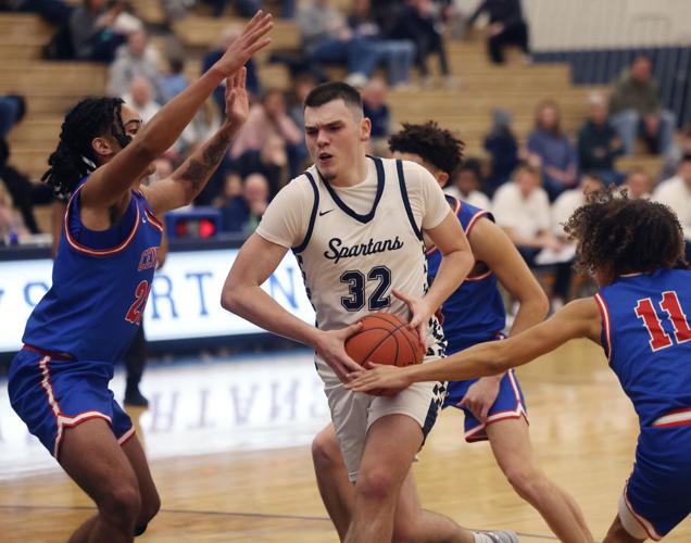Carter Light, Davenport Central shocks Pleasant Valley again