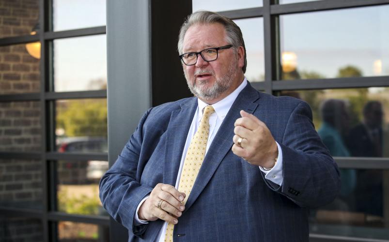 Mike Vondran unseats six-term lawmaker Phyllis Thede