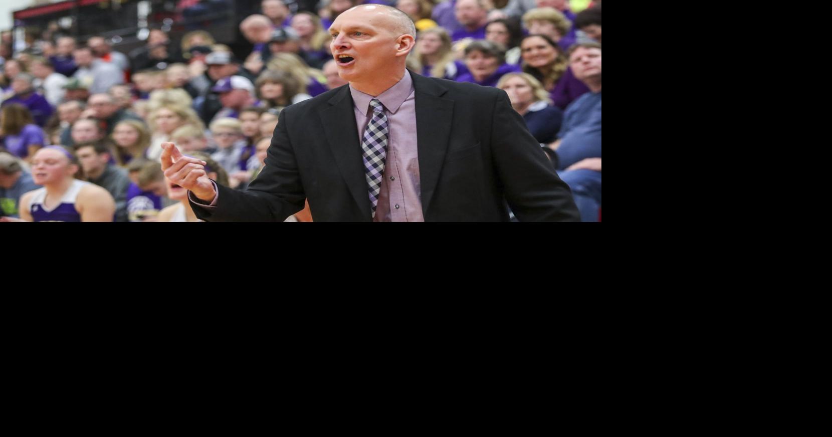 Specht resigns as Sabers' girls basketball coach