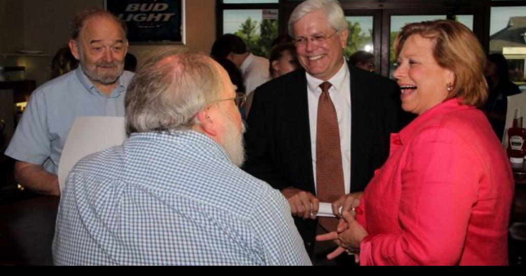 Hatch brings campaign to Davenport