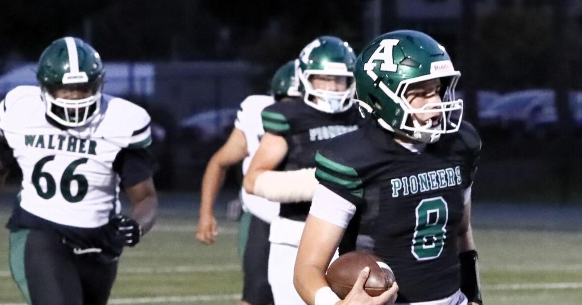 Alleman Pioneers roll to win in football return