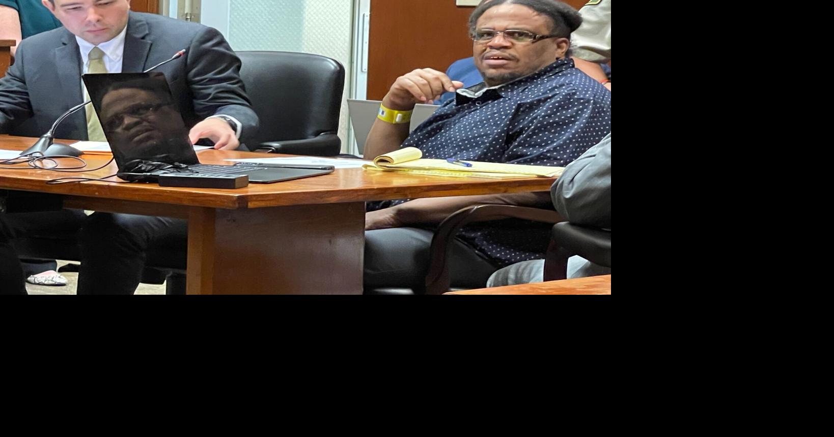 Sergeant takes stand again at Dinkins trial