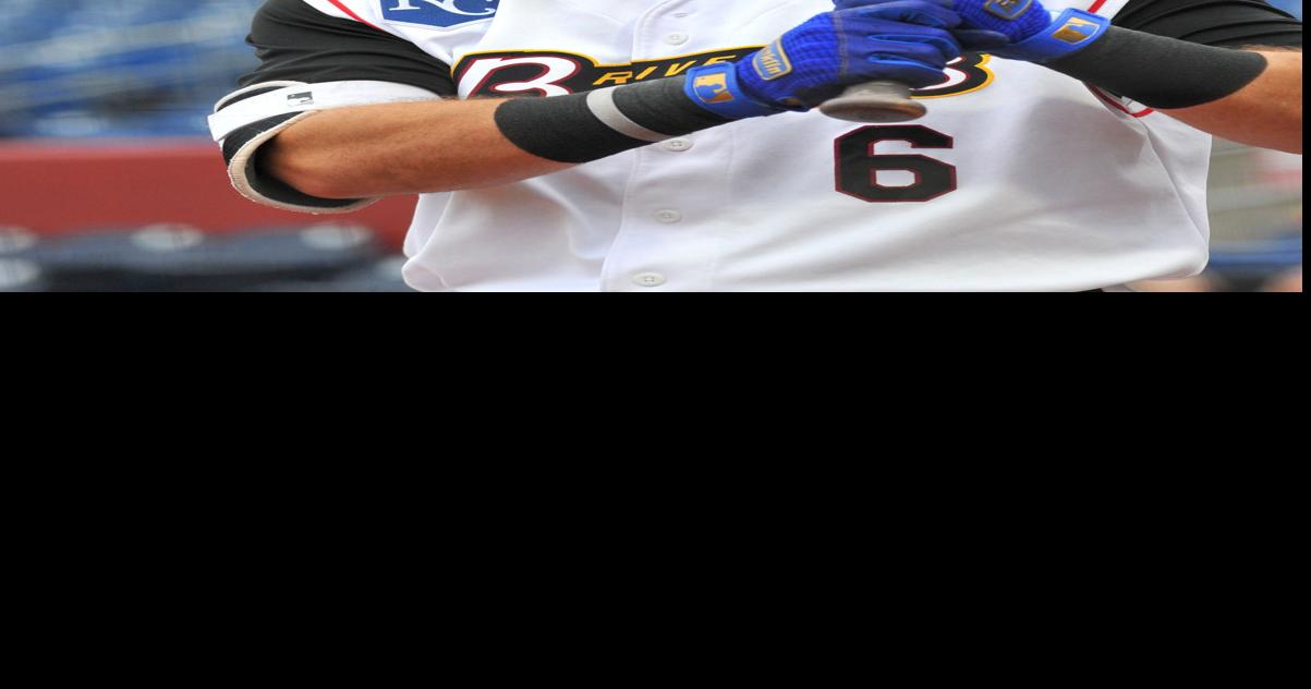 Bandits' outfielder is all the Rave