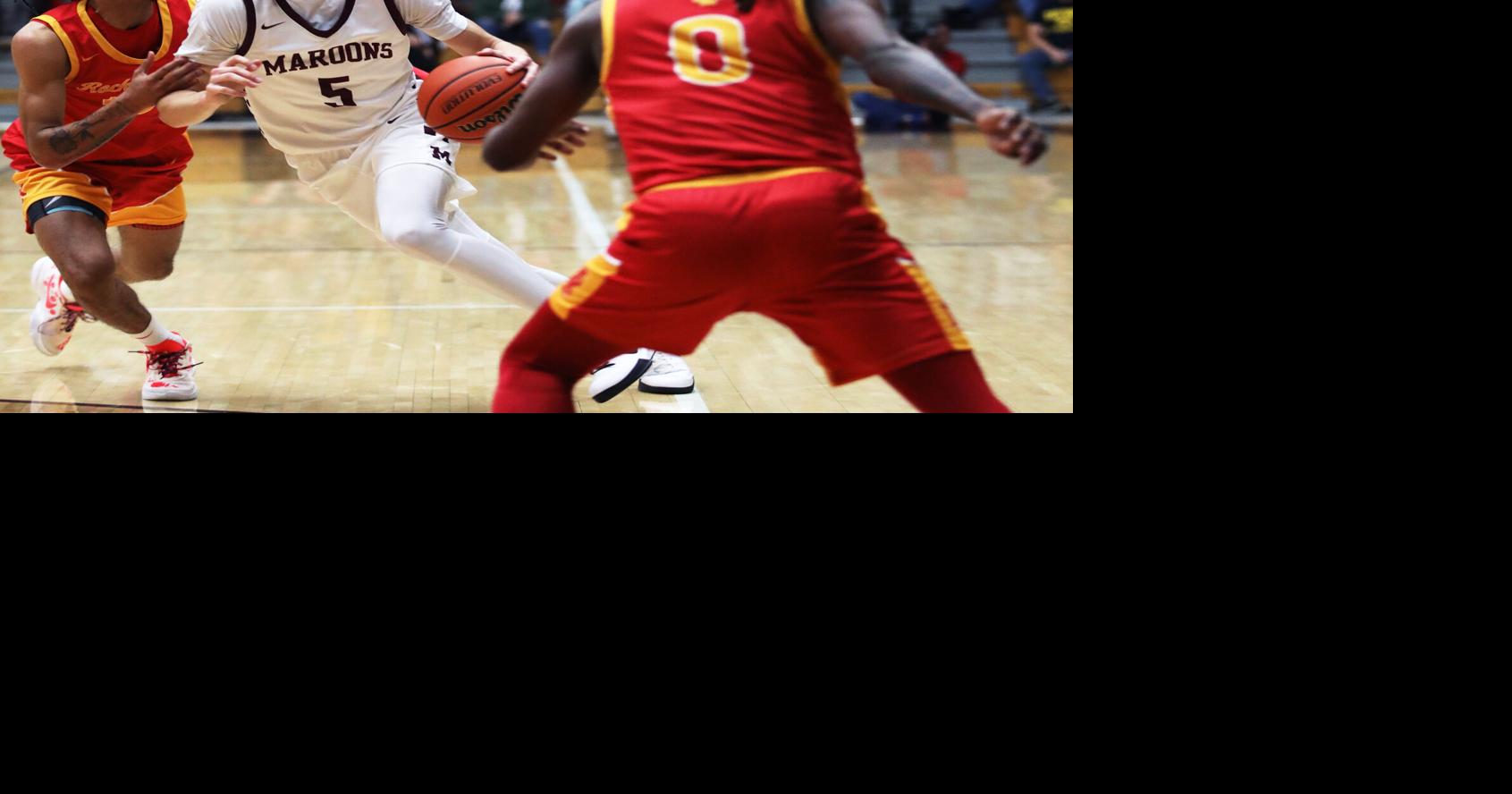 ILLINOIS PREP BOYS BASKETBALL: Moline wins WB6 home opener, 67-63, over ...