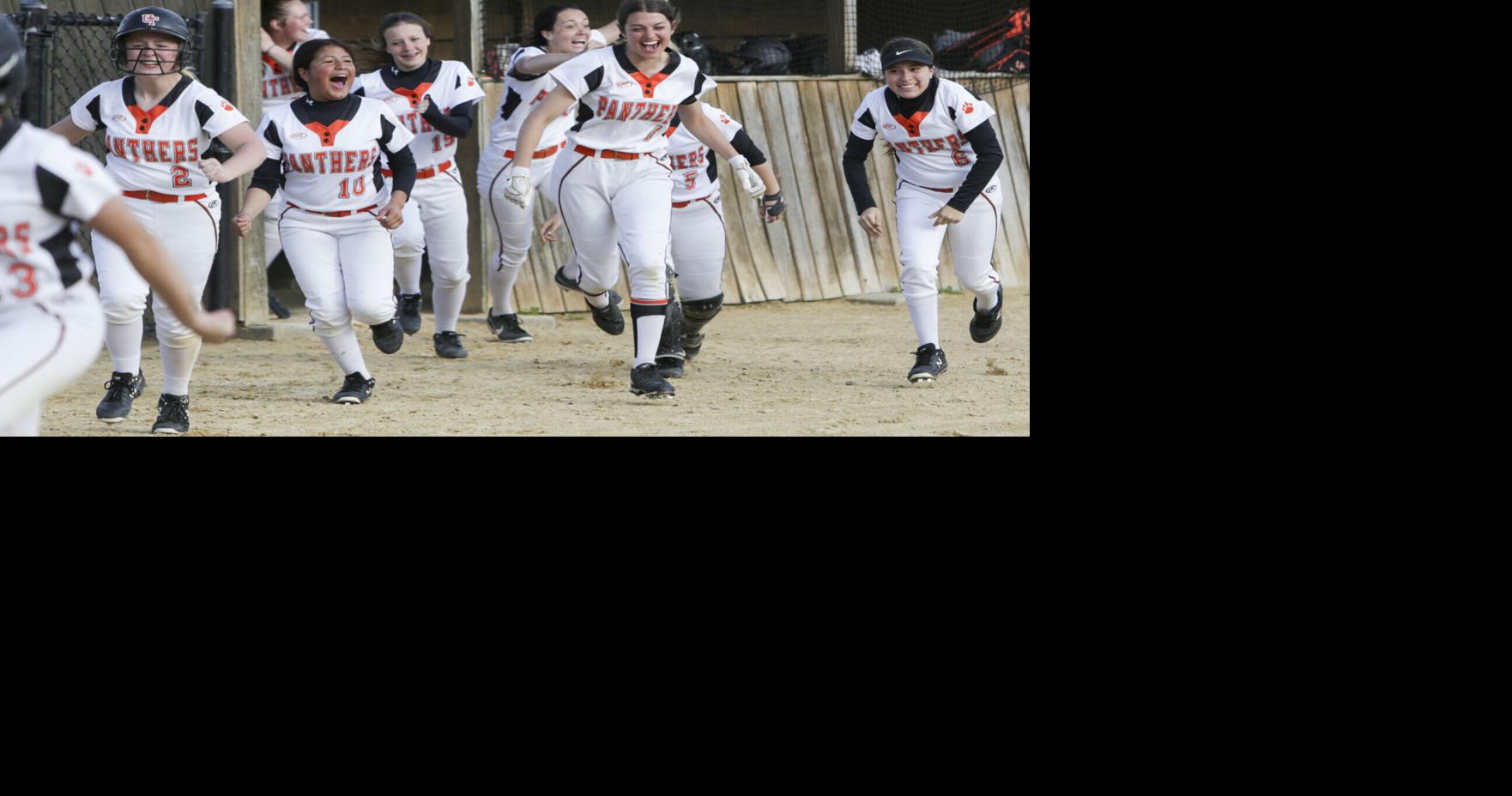 UT softball rallies with grand slam to defeat Quincy in extras