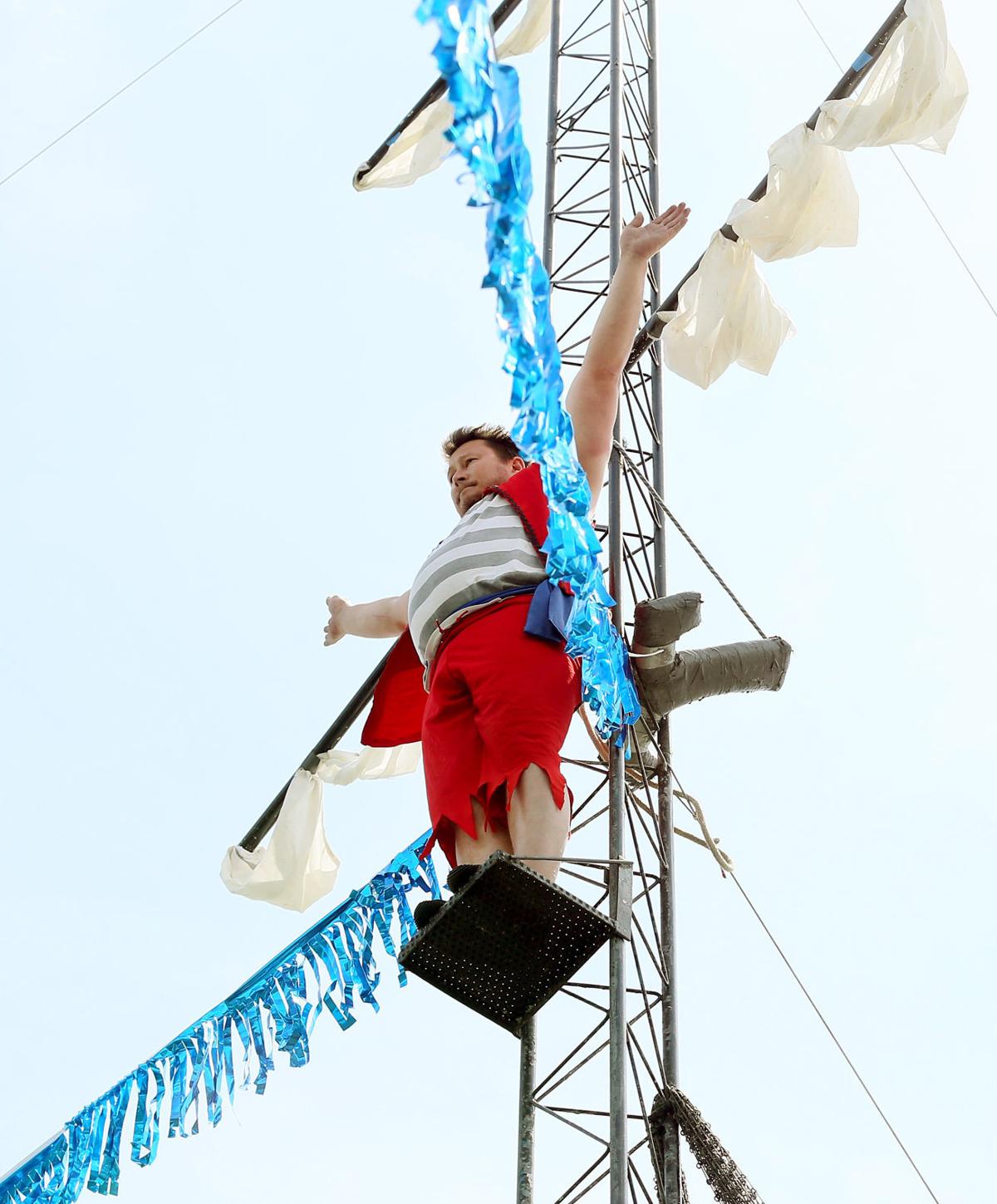 High profile: World high-diving champ at Mississippi Valley Fair