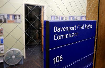Civil Rights Commission urges Davenport aldermen take policing reforms ...