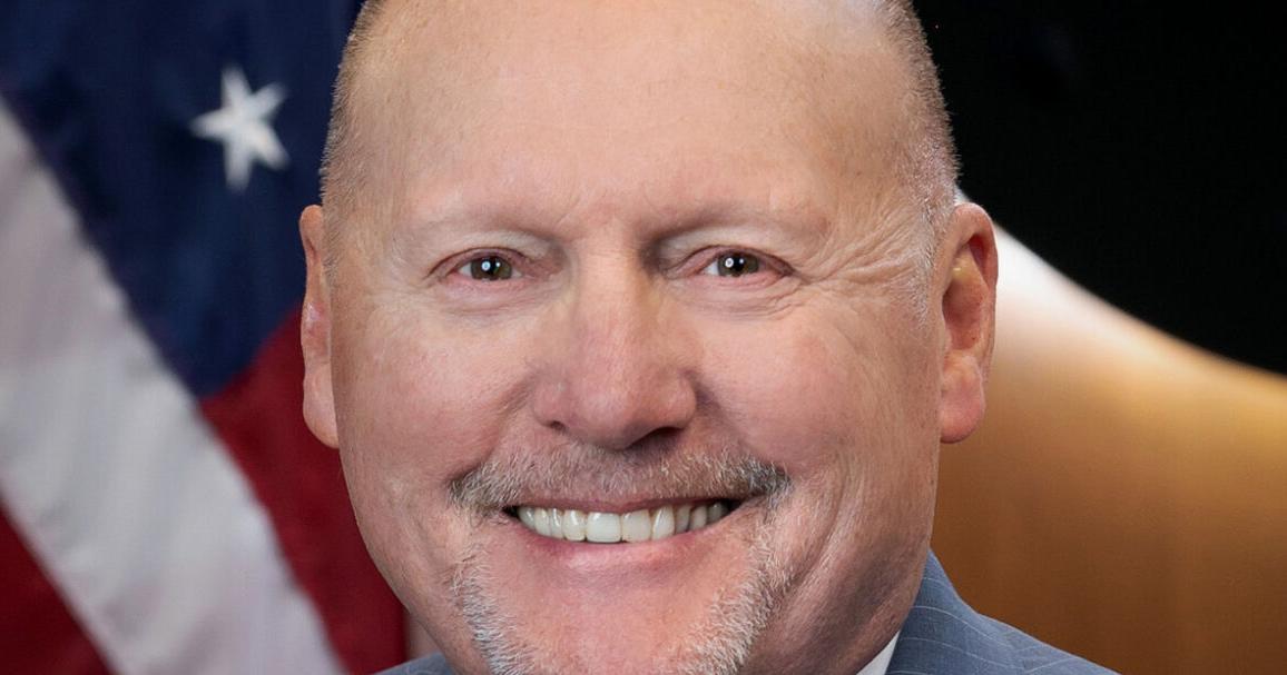 Bettendorf City Councilman Greg Adamson to retire