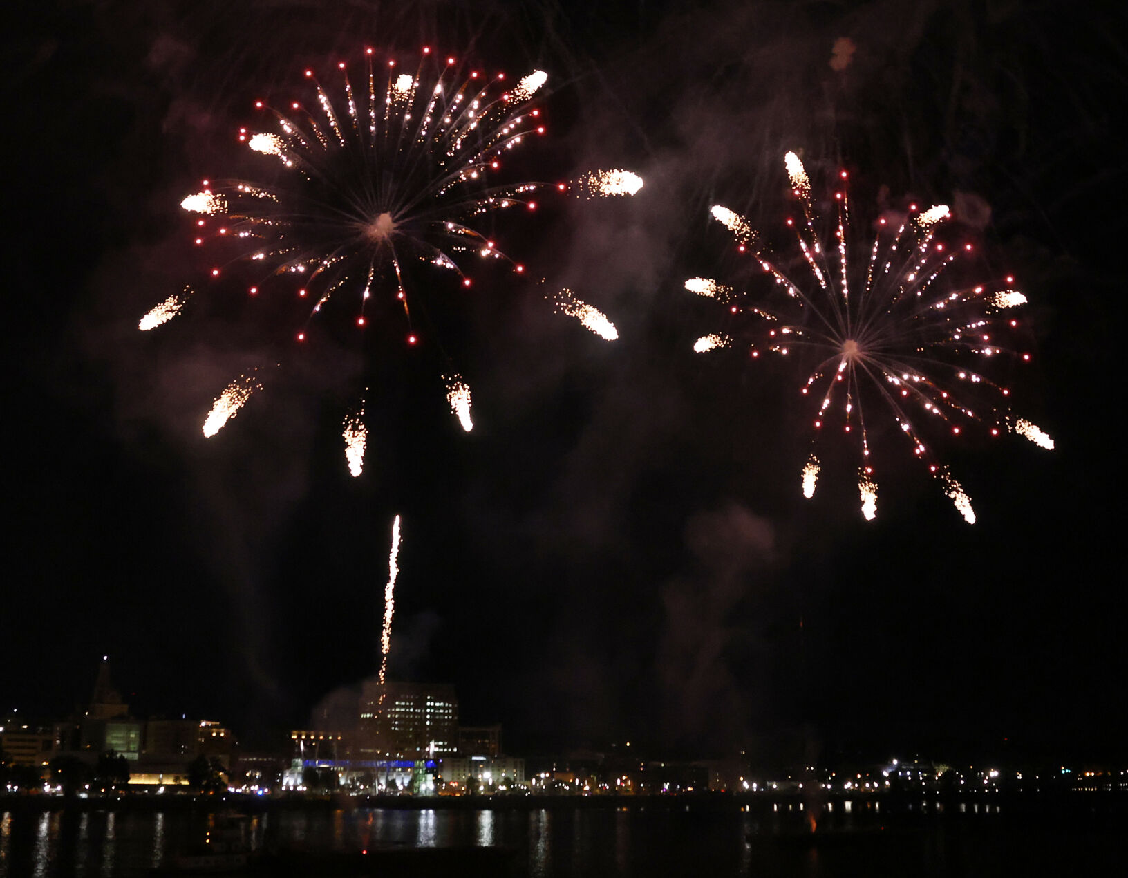 Fireworks in Davenport and Rock Island announced July 3