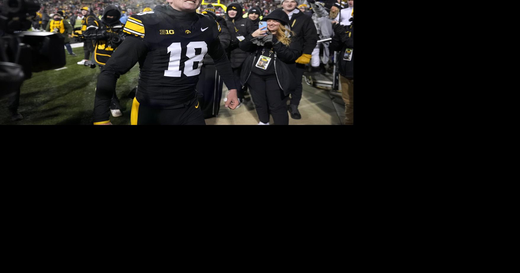 Drew Stevens wins it for Iowa on last-second kick