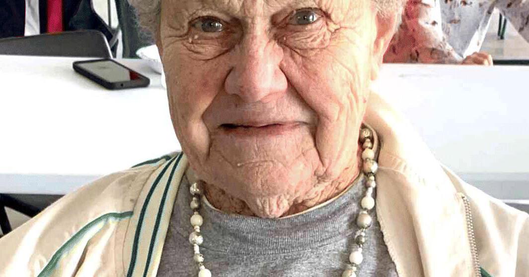 Rosella 'Rose' Elaine Bentrott