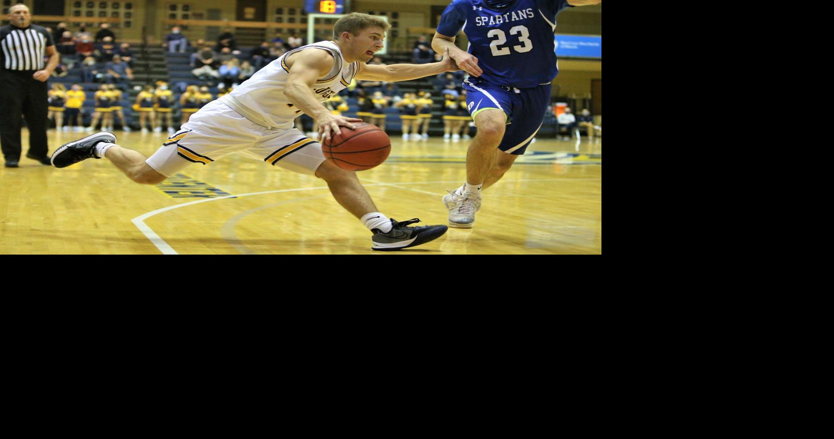 Carver Magic strikes as Augie men pull off huge upset of No. 16 Spartans