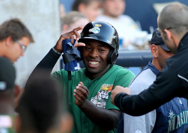 LumberKings outfielders are in it together