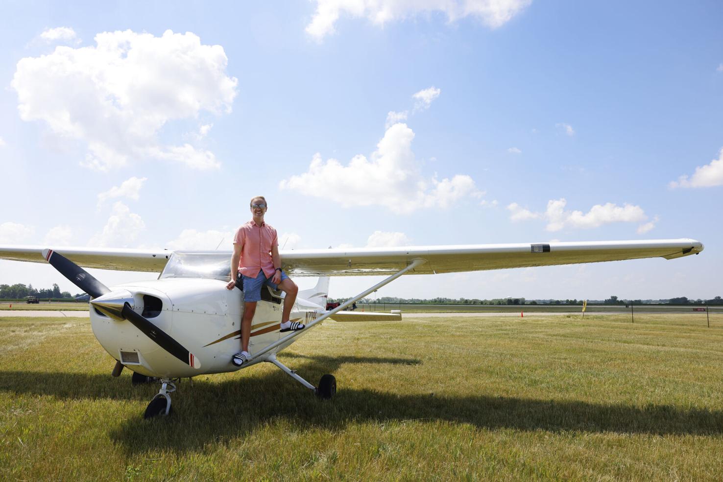 Air show inspires Moline native to pursue aviation degree