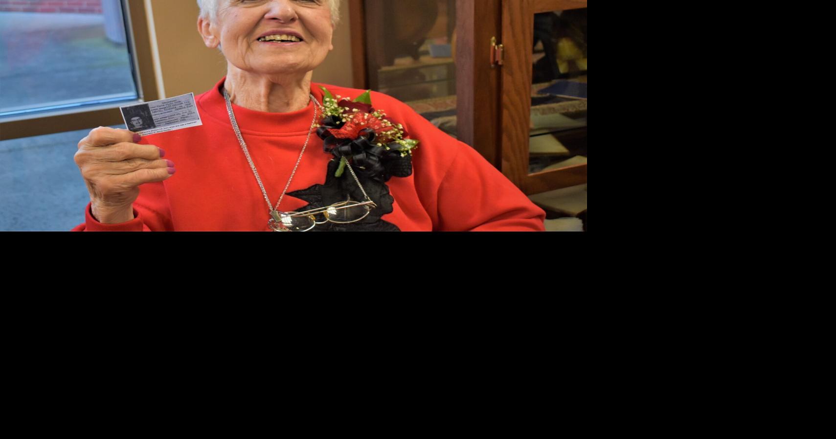 Super senior: 90-year-old Geneseo woman earns college degree