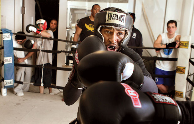 Former amateur stars Thomas, Williams finally meet