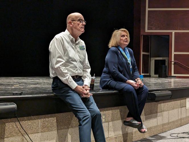 Davenport Democrats decry gun legislation, AEA overhaul at Saturday ...