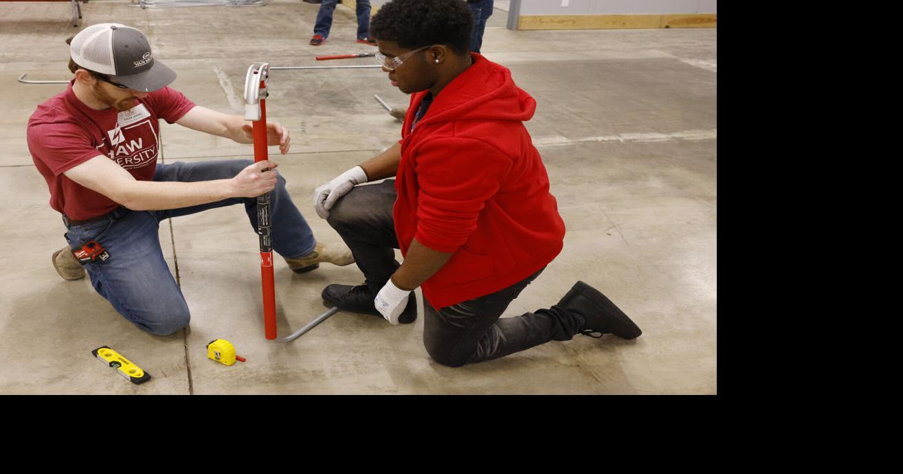 Shaw Electric holds hands on session for students