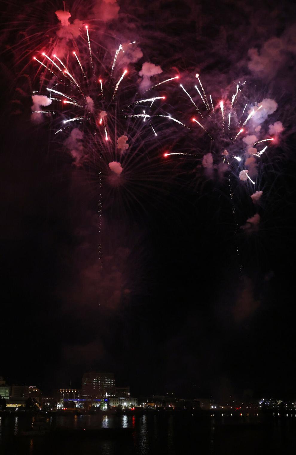Fireworks in Davenport and Rock Island announced July 3