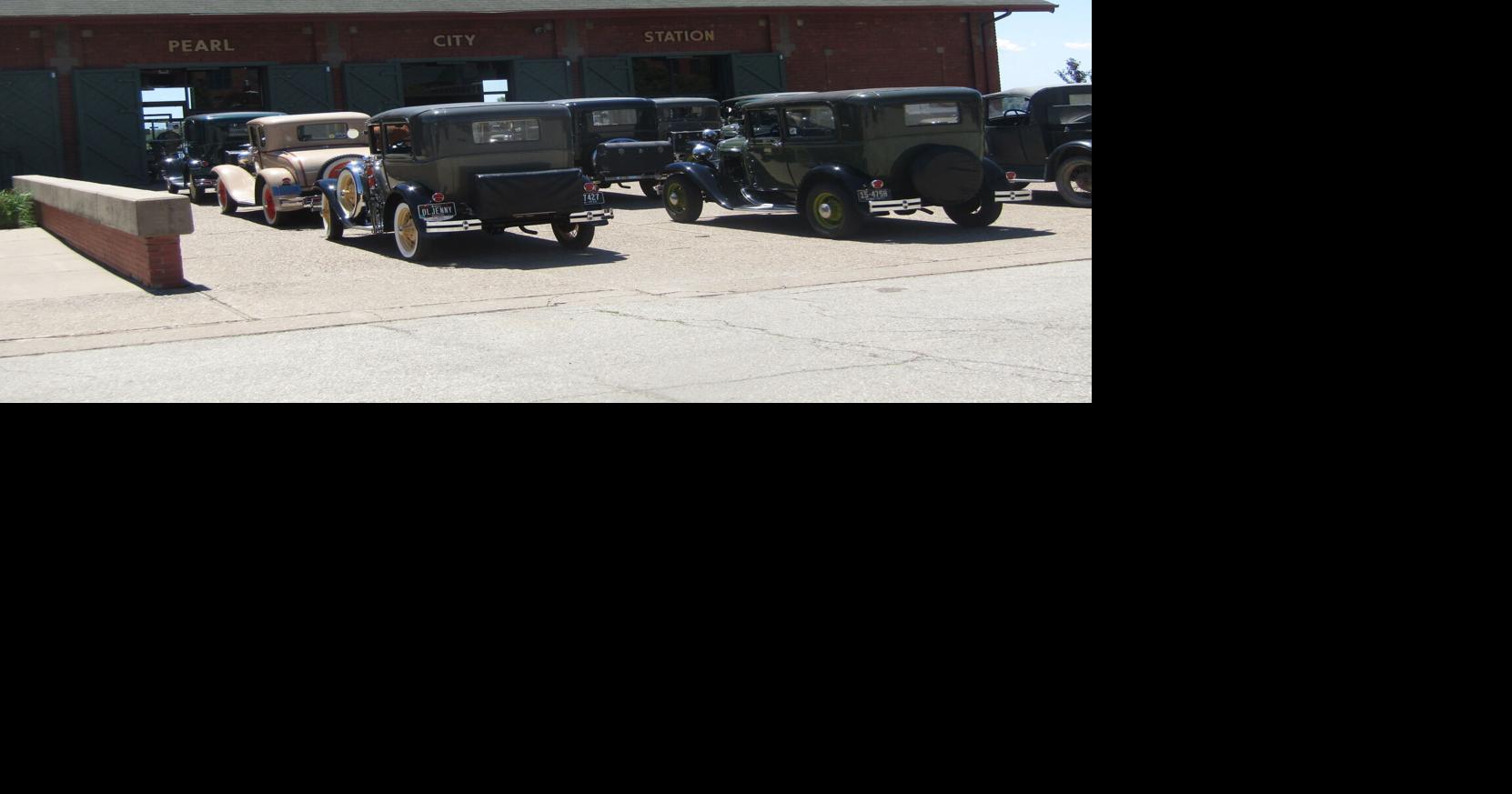 Model A club visits Muscatine