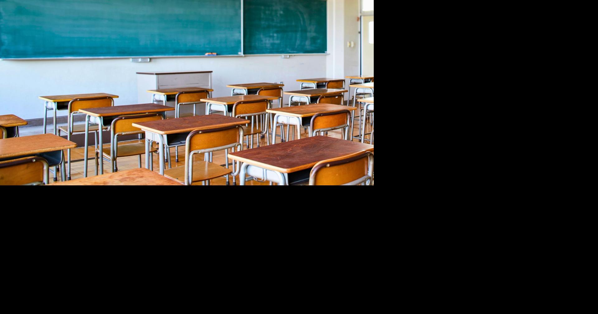 Which Quad-Cities schools use metal and weapon detectors