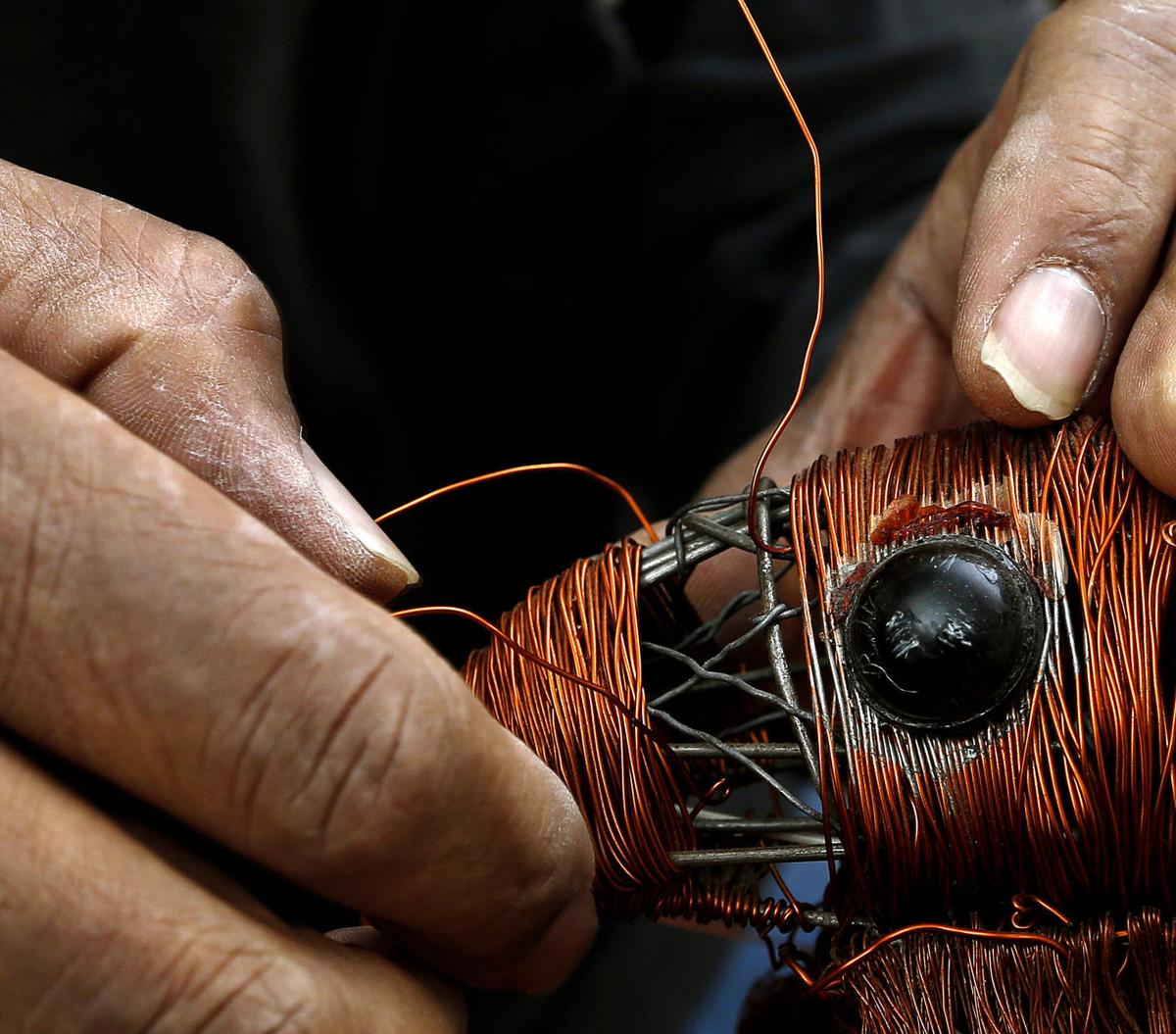 Notes @ Noon: Davenport artist sculpts his way through life | Notes ...