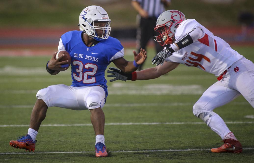 Photos: North Scott football at Davenport Central | High School ...