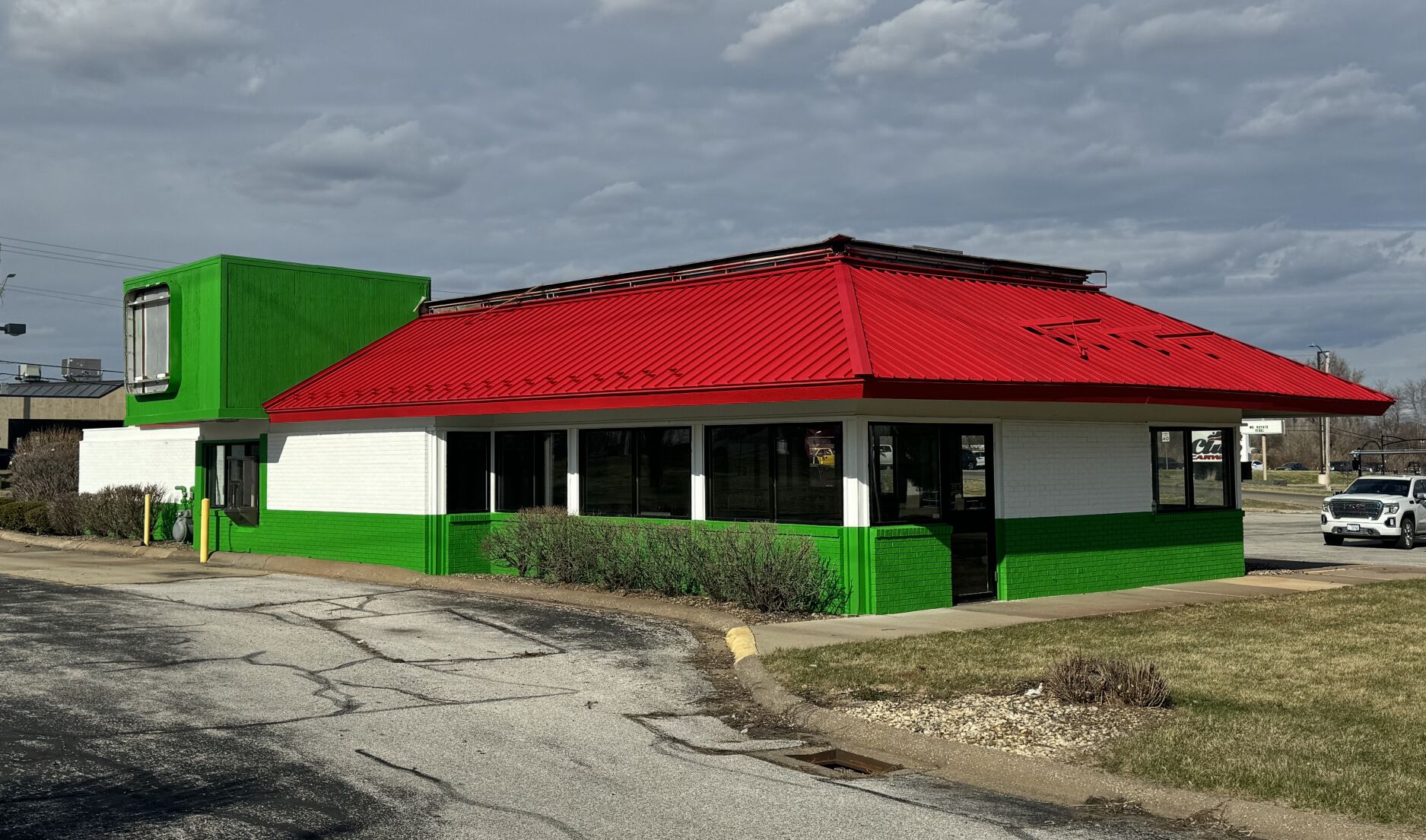 Quad-Cities business news and new restaurants