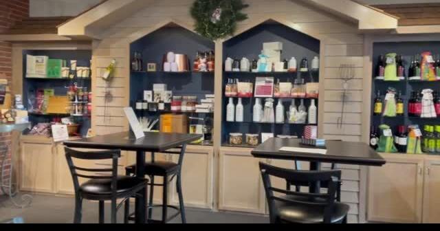 Watermark Corners’ new bar serves shoppers