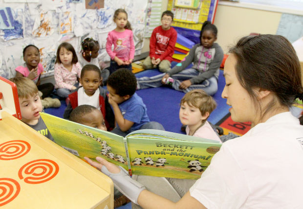 Operation READ teams up volunteers, children