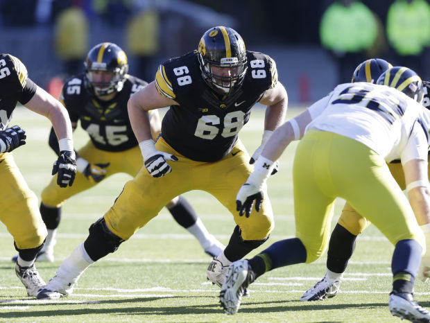 Scherff saw no need to rush to the NFL