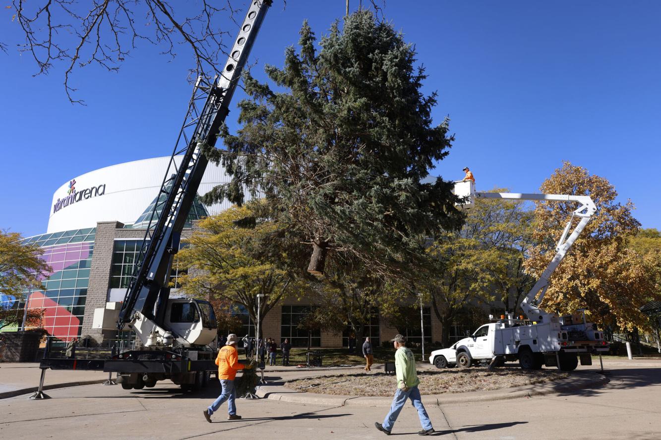 Quad-Cities events the first weekend in December, 2025