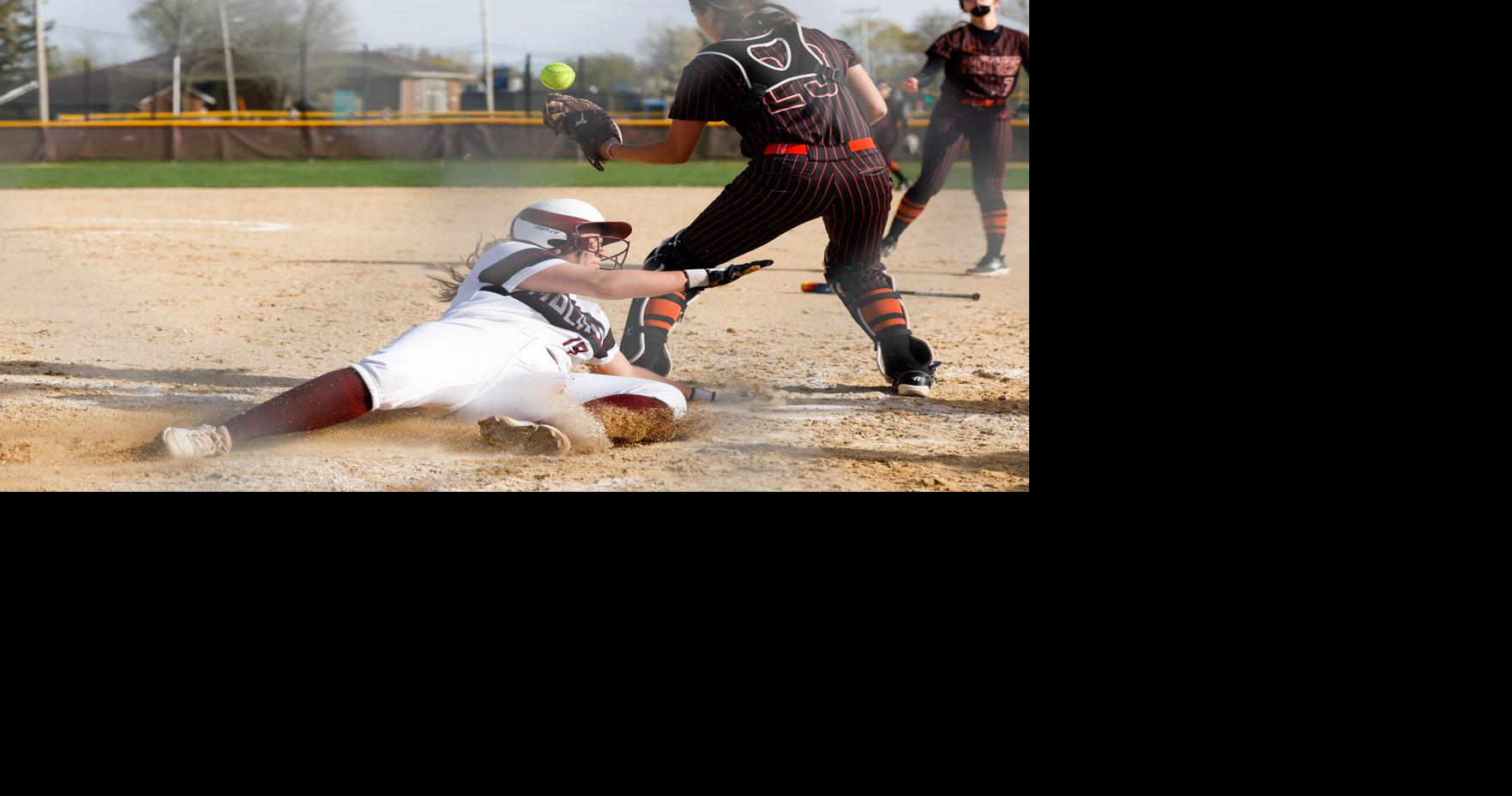 Prep softball: Maroons outlast rival Panthers