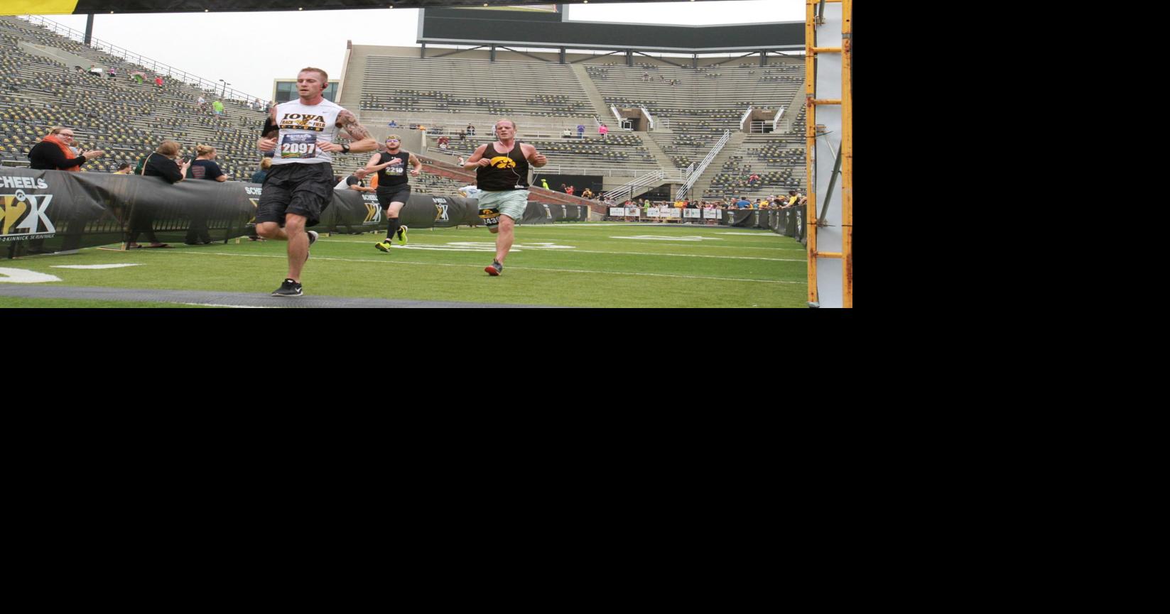 Former Davenport track star takes over Kinnick Stadium on Saturday
