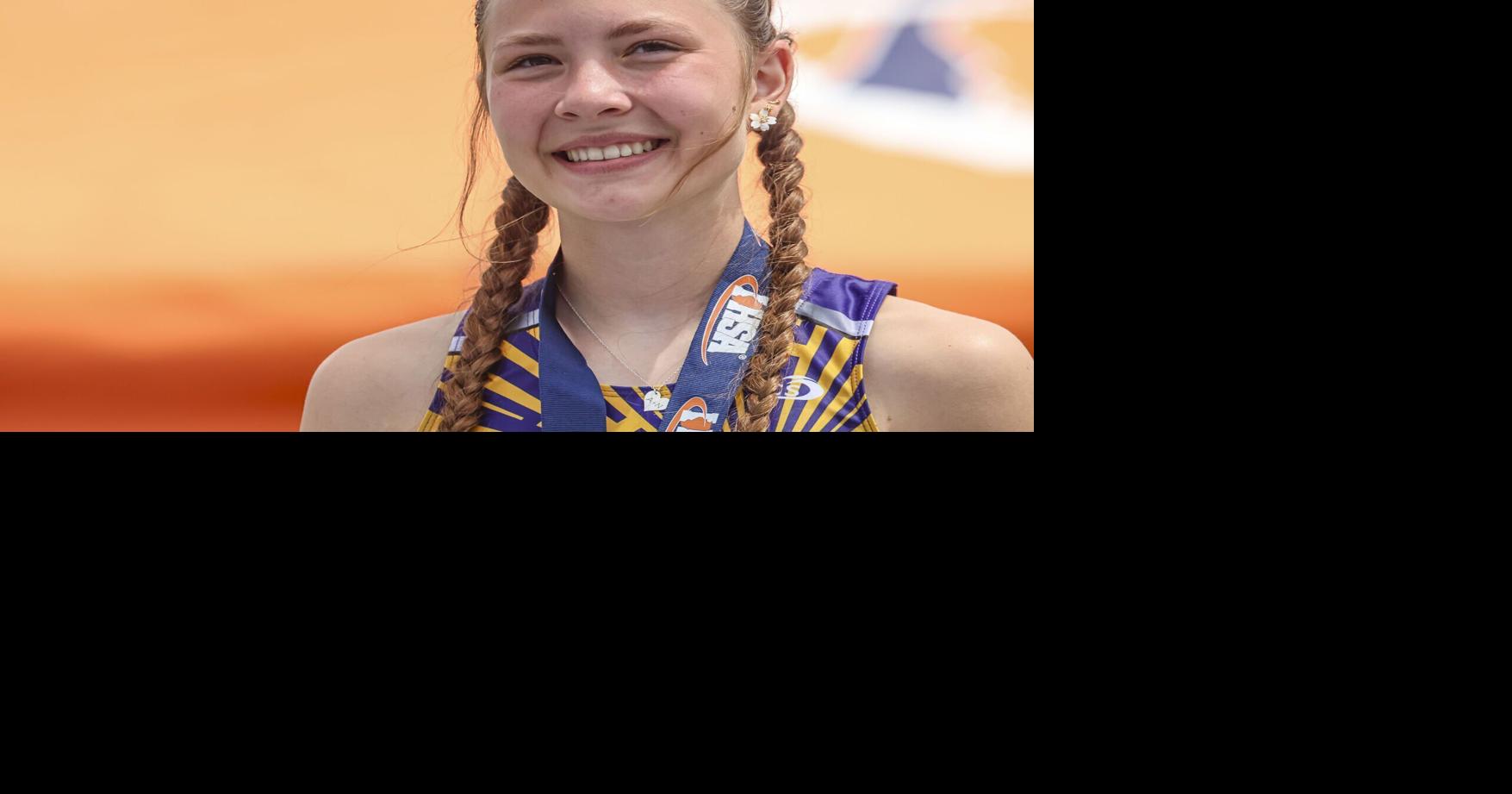 West Carroll's Randecker blazes into IHSA track record book