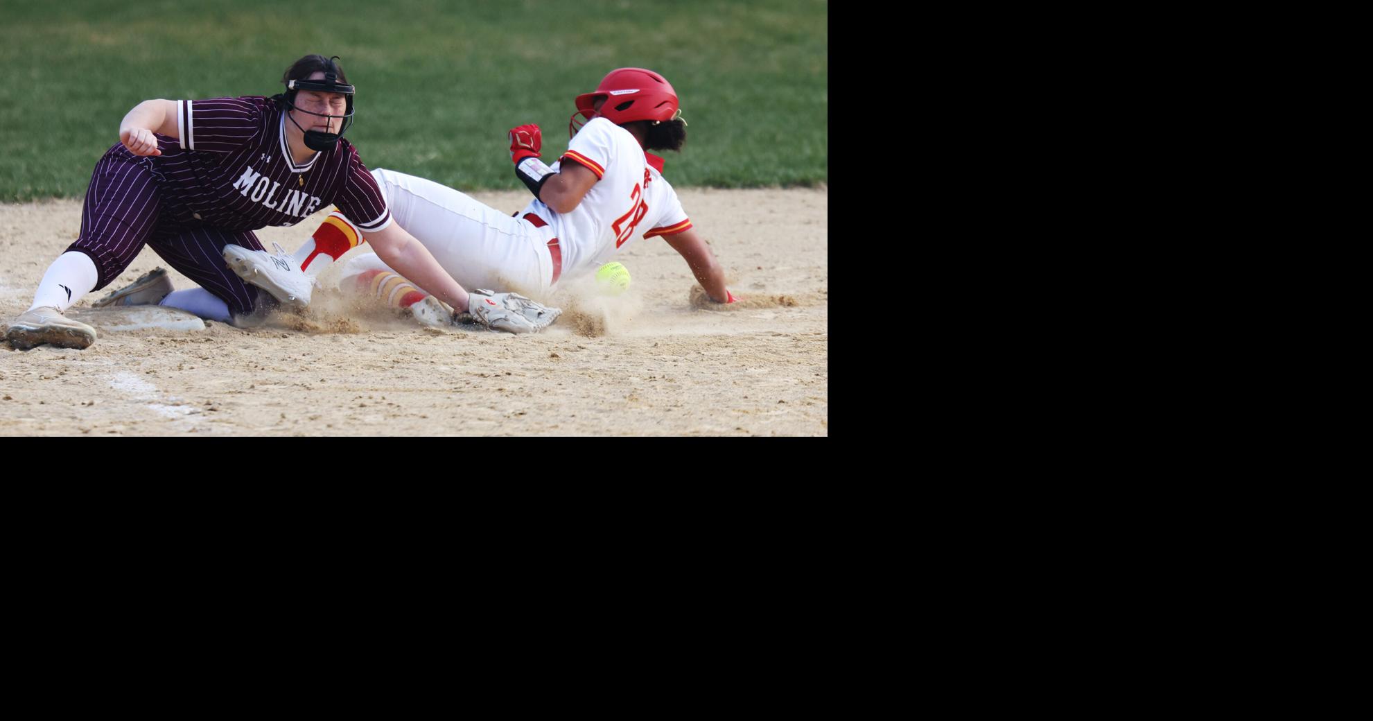 Softball: Rock Island defeats Moline on sacrifice fly