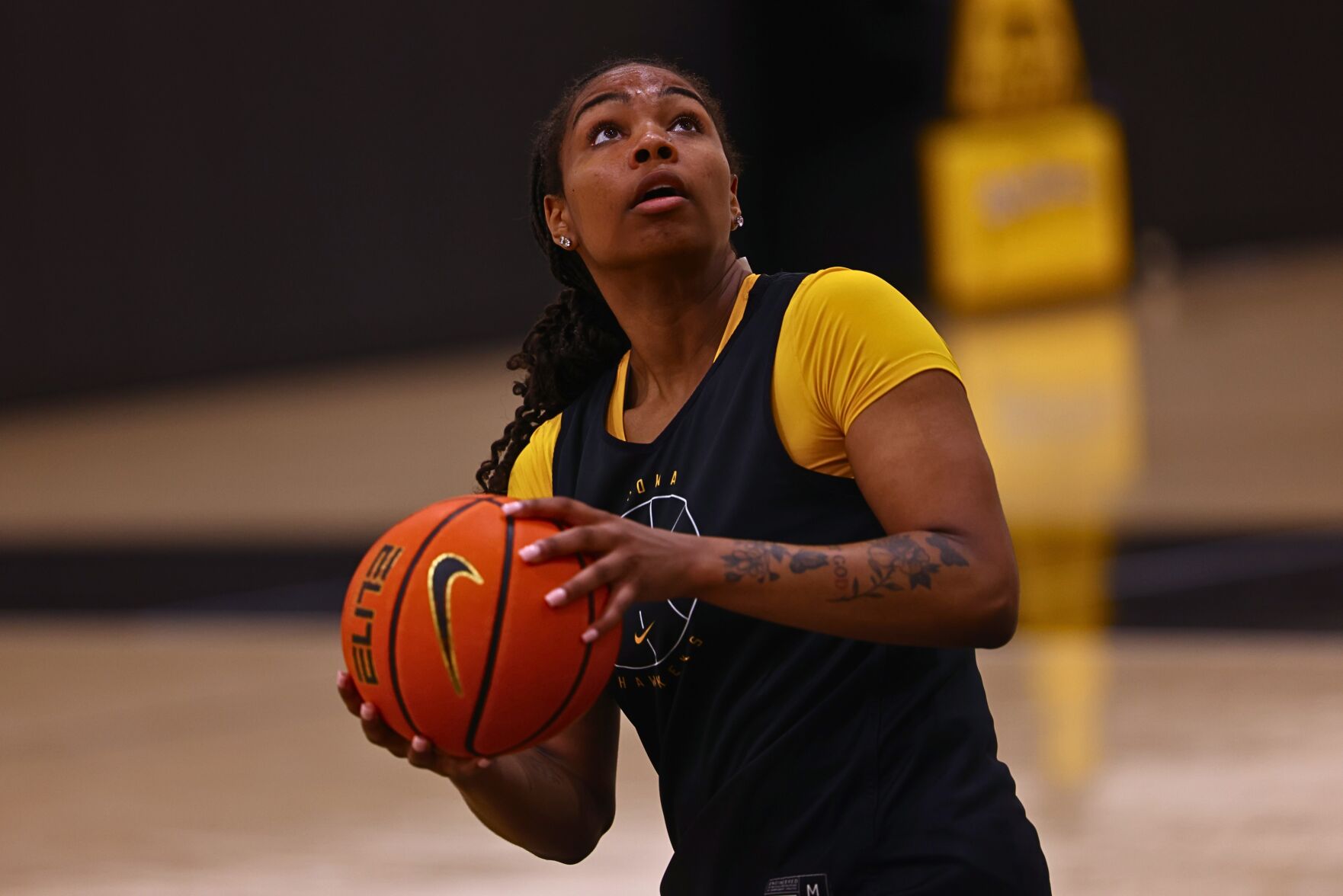 Layla Hays, Journey Houston help Iowa women play physical