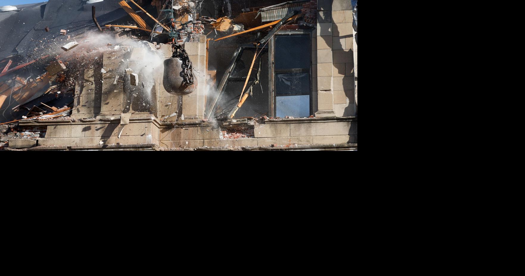 Wrecking ball knocking down old Rock Island County Courthouse