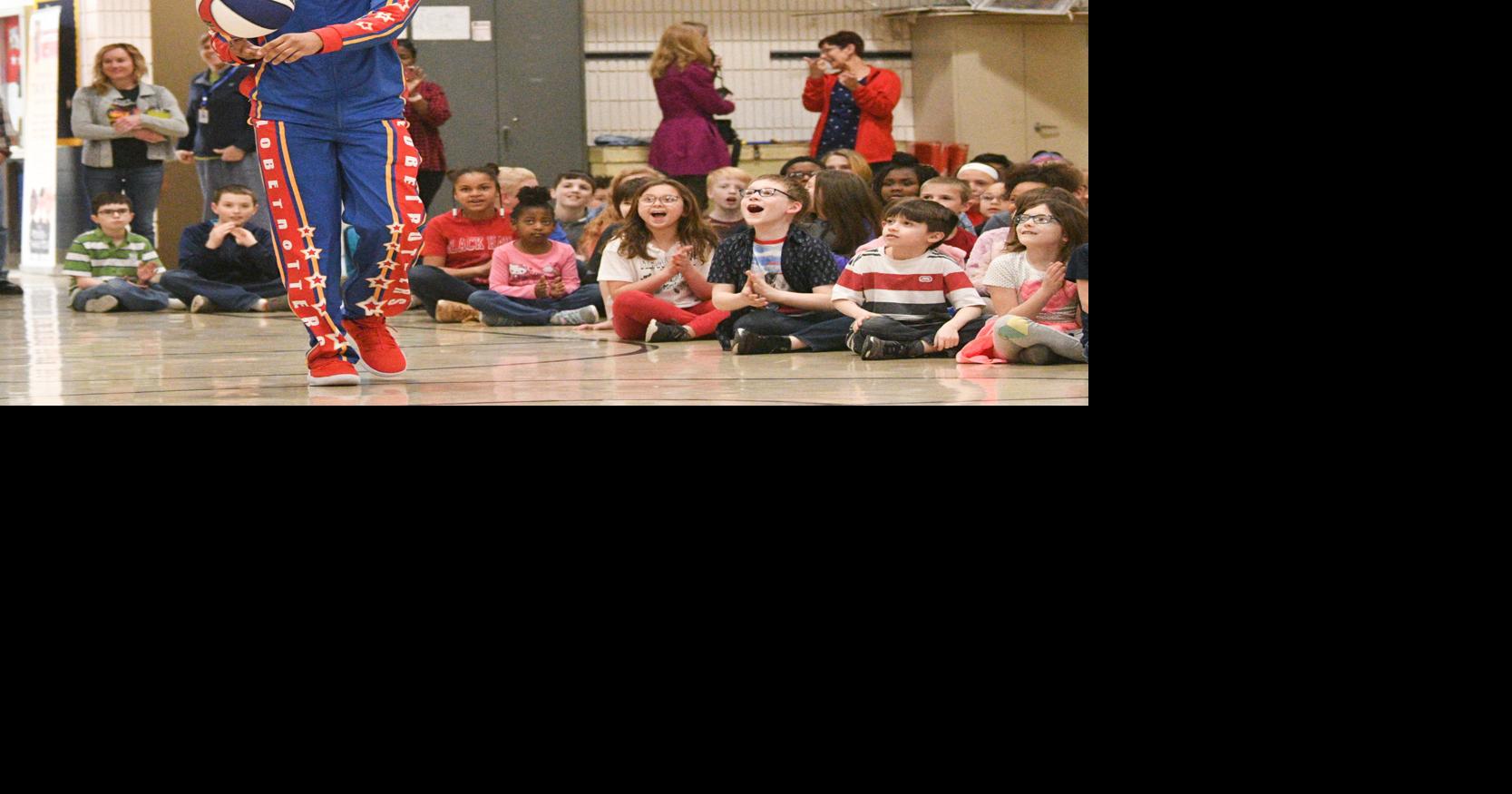 Photos: Harlem Globetrotter Jet Rivers visits Ridgewood Elementary