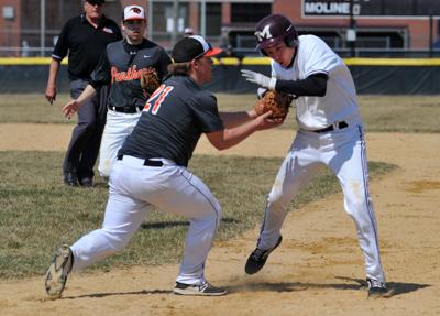 Moline's offense comes to life in sweep of UT