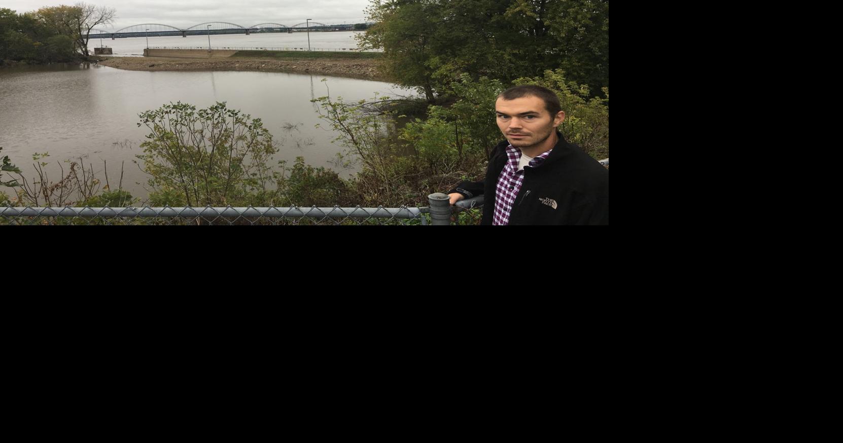 Lock & Dam 15's failing guidewall will need major fix