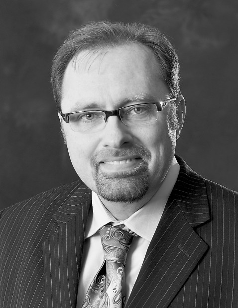 Dr. Robert Kent named Ernst & Young Entrepreneur Of The Year 2012