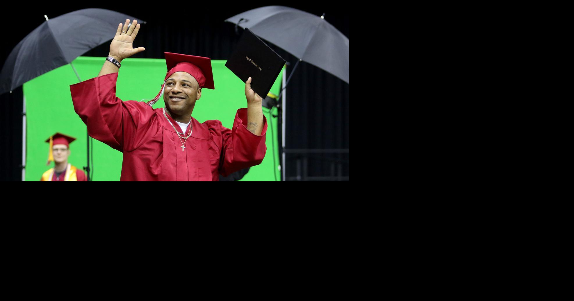 Photos: Scott Community College Graduation