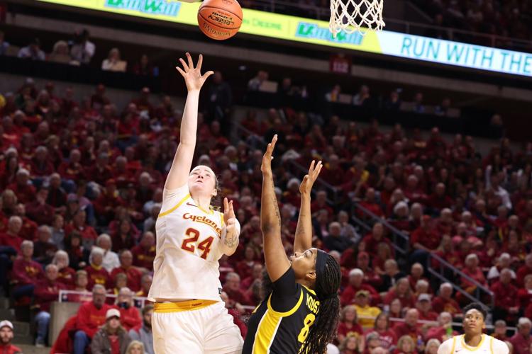 Iowa State's Kenzie Hare's beats Kansas at buzzer