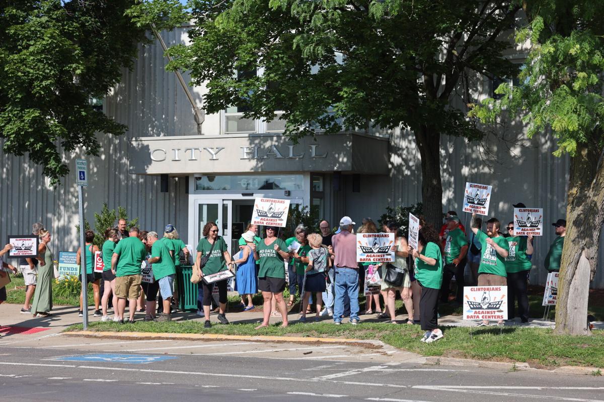 Clinton council votes against data center moratorium