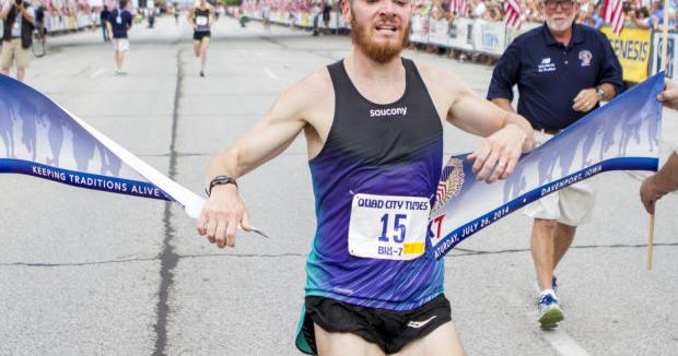 Sean Quigley wins the Bix 7