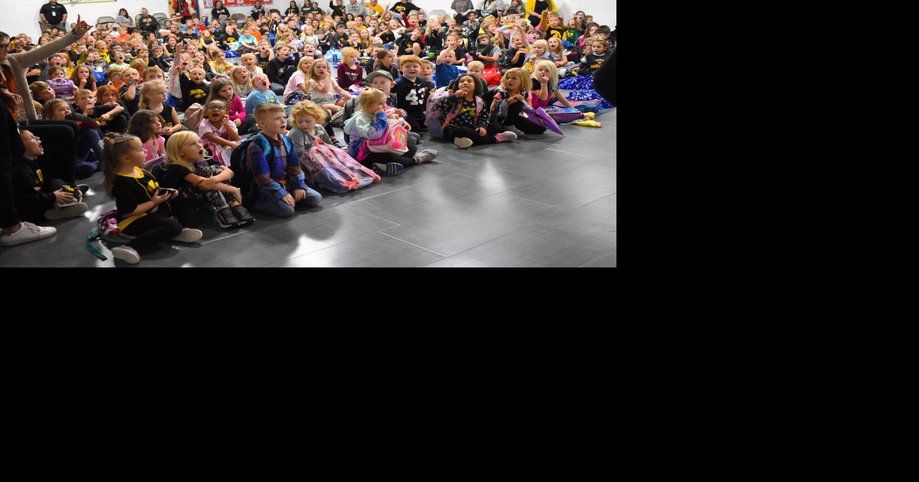 Kate Martin visits Blue Grass Elementary
