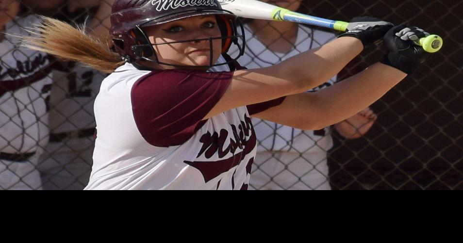 Moline follows Medinger’s lead into playoffs